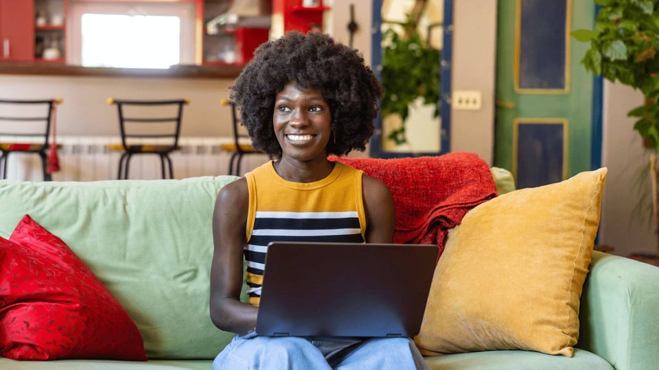 What Is Distance Learning? A Guide to Online Degrees | Walbrook